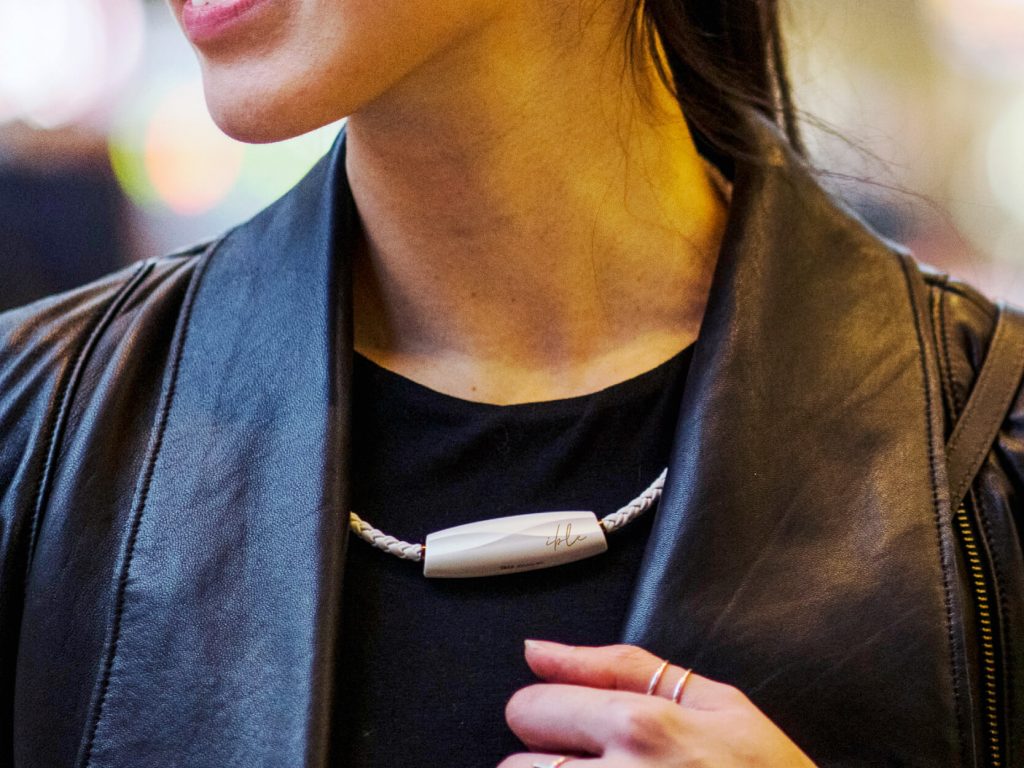 Airvida M2 - 3-in-1 Wearable Air Purifier for Superior Purification